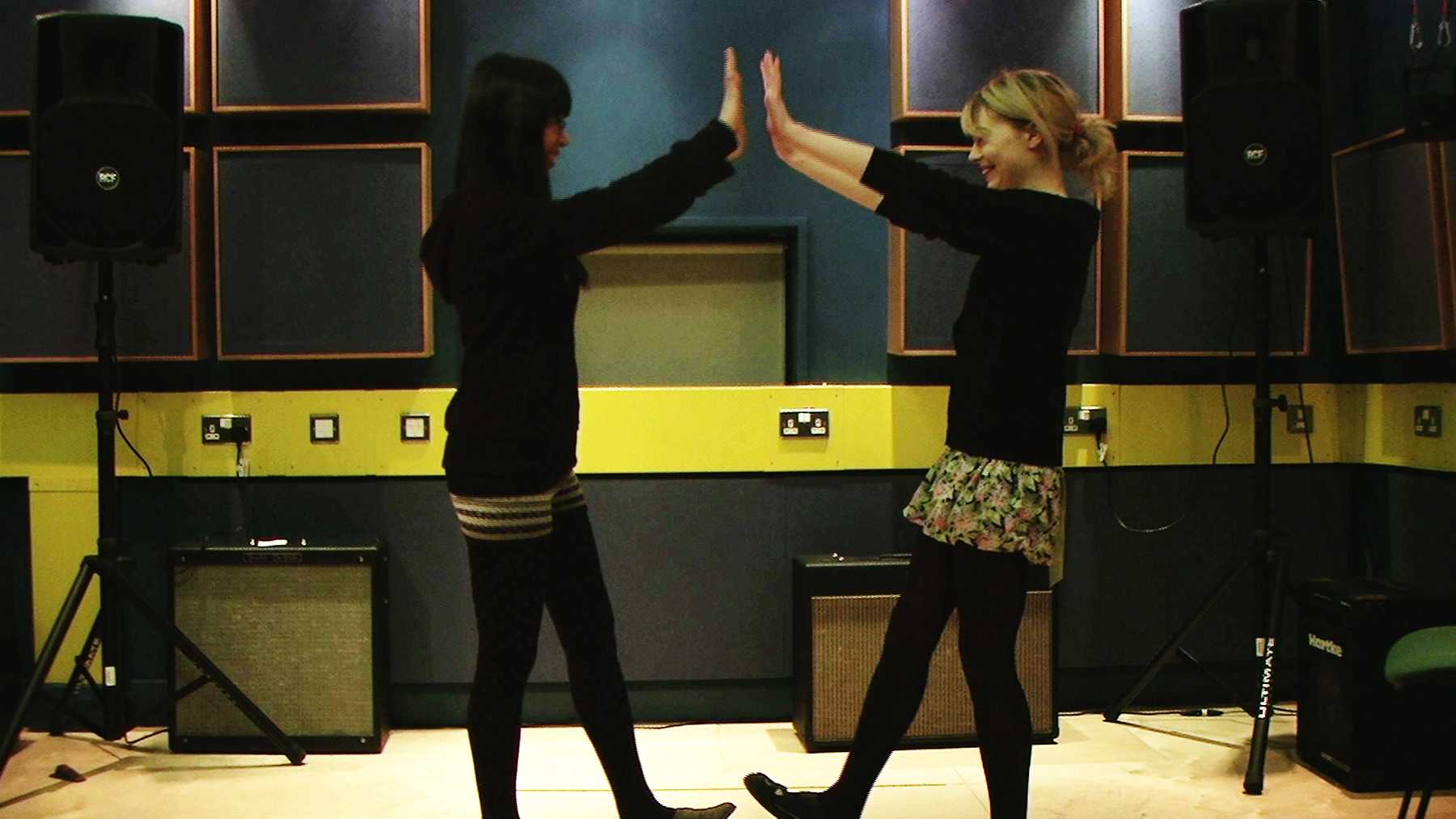 IMPOSSIBLE ALONE | Tim Murray-Browne